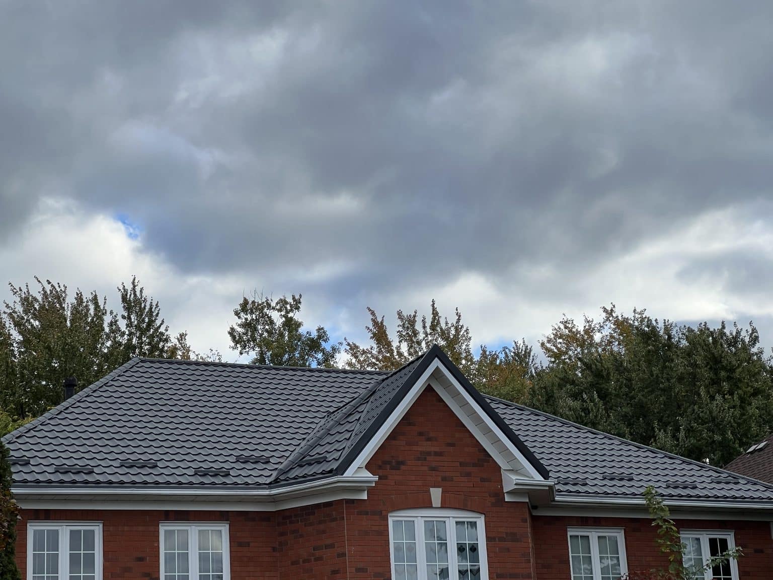 Tin Roof: 7 Powerful Reasons Why You Have To Choose It