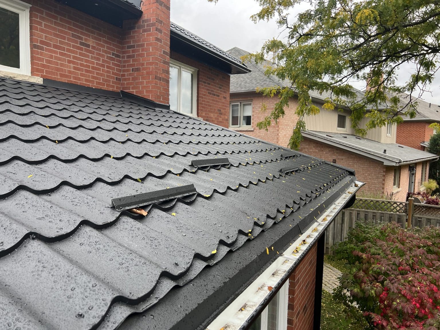 Tin Roof: 7 Powerful Reasons Why You Have To Choose It